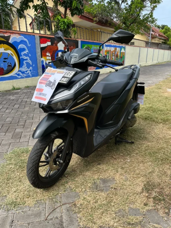 Honda Vario 125 CBS ISS 2023 – Lelangyuk1